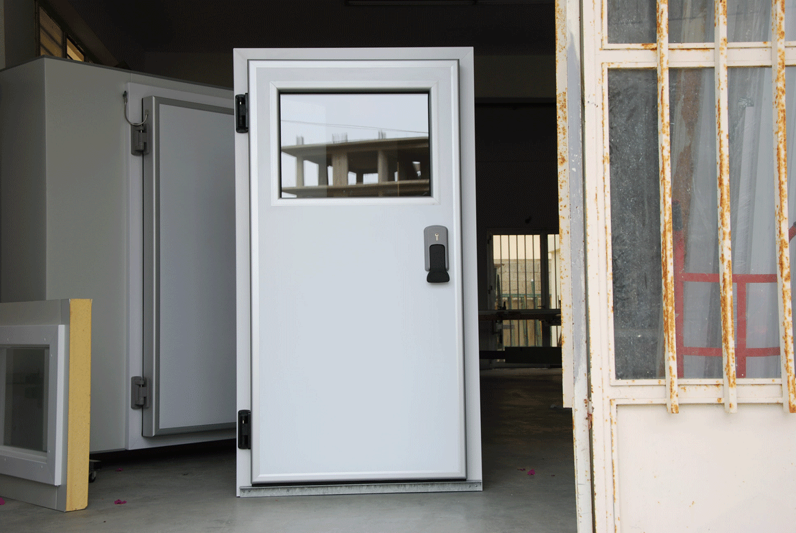 Hinged Doors with Rail Passage - ColdDoor